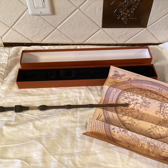 Warner Bros. | Other | Like New Universal Studios Harry Potter ...